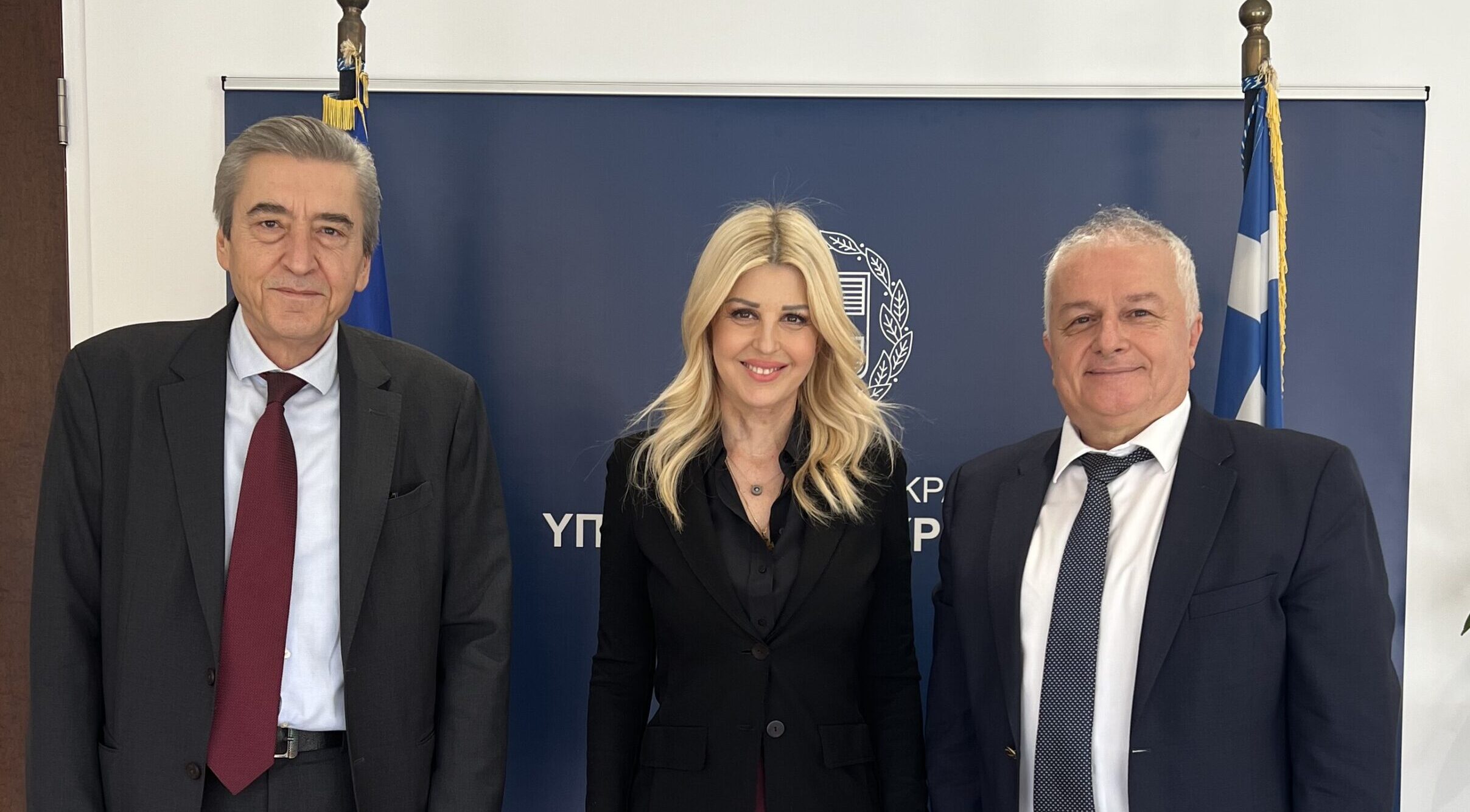 Συνάντηση Πανελλήνιας Ομοσπονδίας Διευθυντών Ξενοδοχείων με την ...